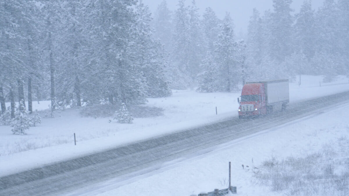 CMV Winter Driving Tips: Using a Winter Pre-Trip Checklist